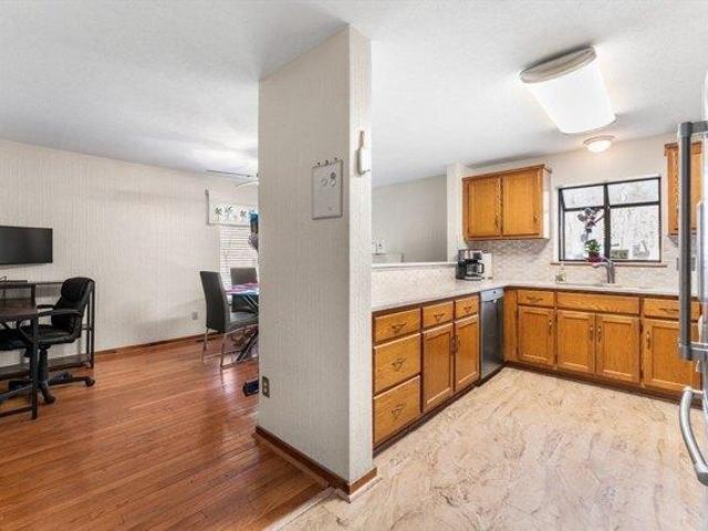 condo with 2 bedroom, Haverhill MA ES105157832
