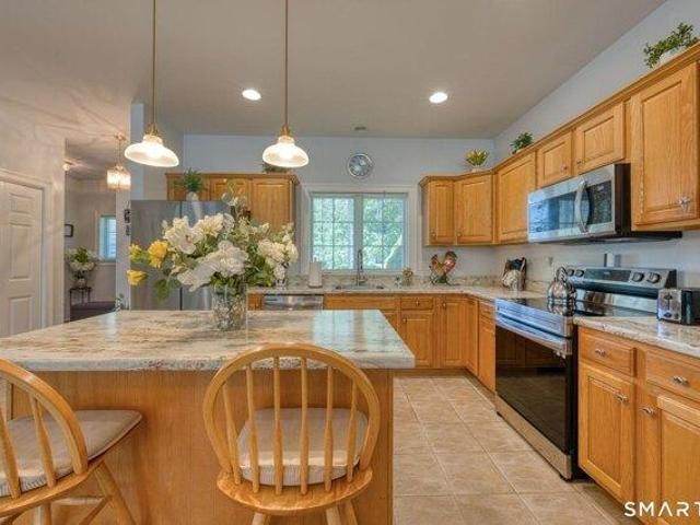 condo with 2 bedroom, Hebron CT ES105190871