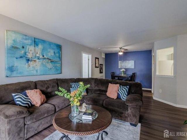 condo with 2 bedroom, Helmetta NJ DS102798592