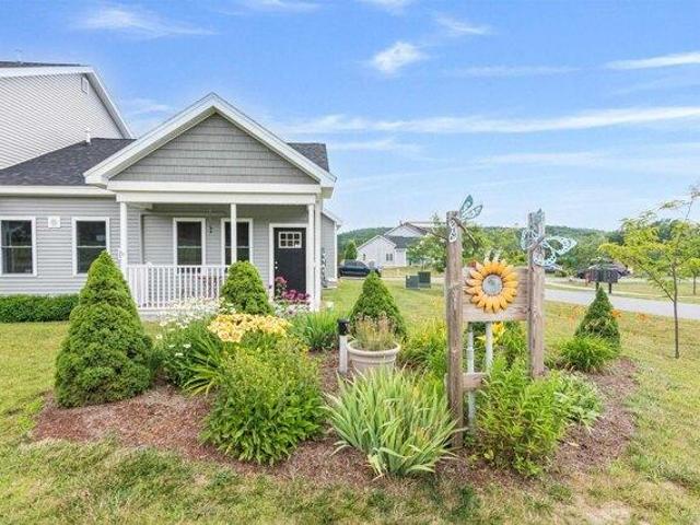 condo with 2 bedroom, Hinesburg VT ES104790877