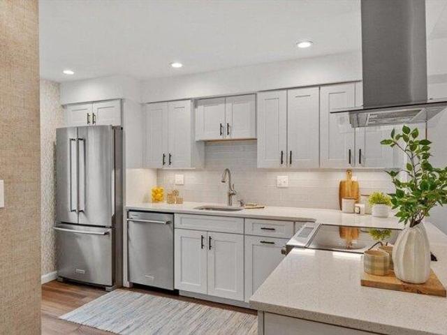 condo with 2 bedroom, Hingham MA DS102729522