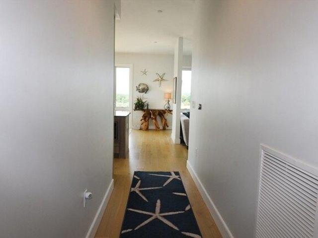 condo with 2 bedroom, Hingham MA ES104009024
