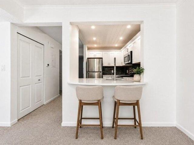 condo with 2 bedroom, Hingham MA ES104076355