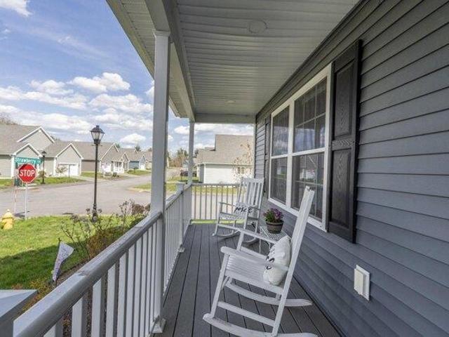 condo with 2 bedroom, Hooksett NH DS102369687
