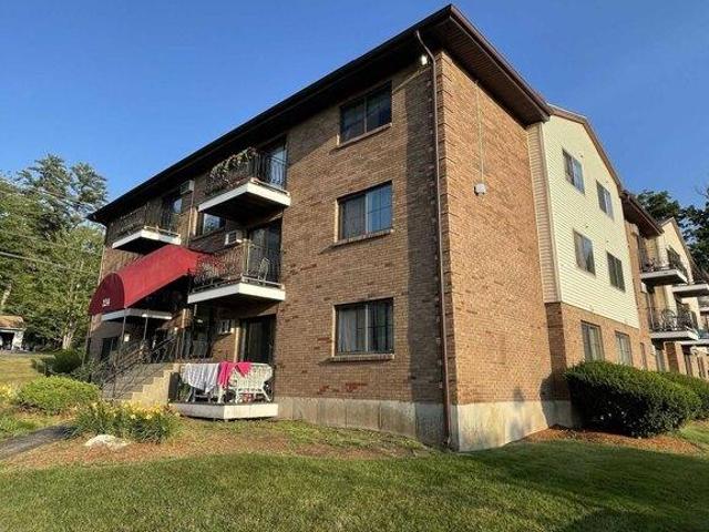 condo with 2 bedroom, Hooksett NH ES104299610