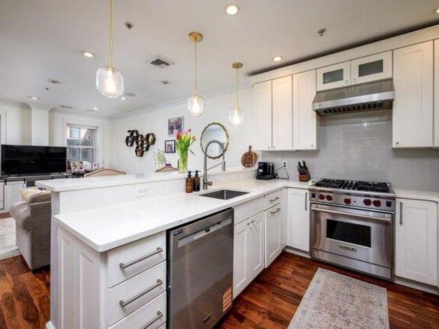 condo with 2 bedroom, Hoboken NJ DLS102258798