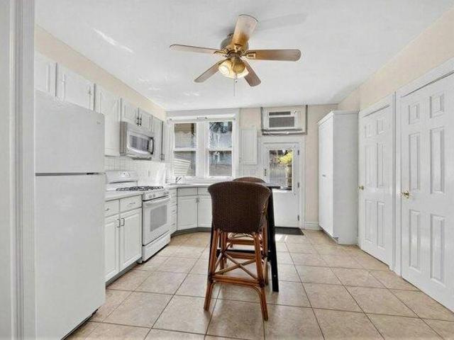 condo with 2 bedroom, Hoboken NJ DLS102477476