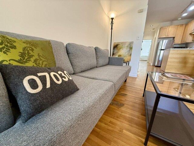 condo with 2 bedroom, Hoboken NJ DLS102727284