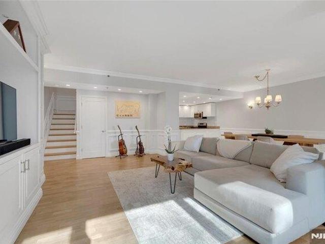 condo with 2 bedroom, Hoboken NJ DS104441562