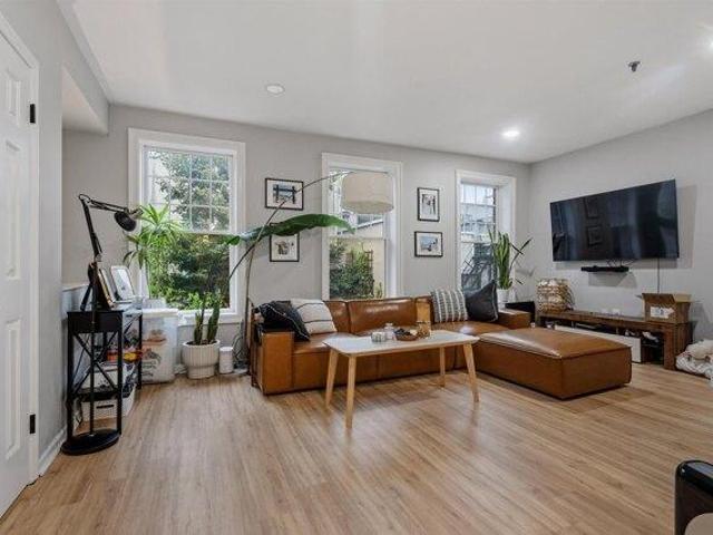 condo with 2 bedroom, Hoboken NJ DS102777657