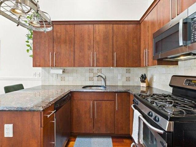 condo with 2 bedroom, Hoboken NJ DS102825563