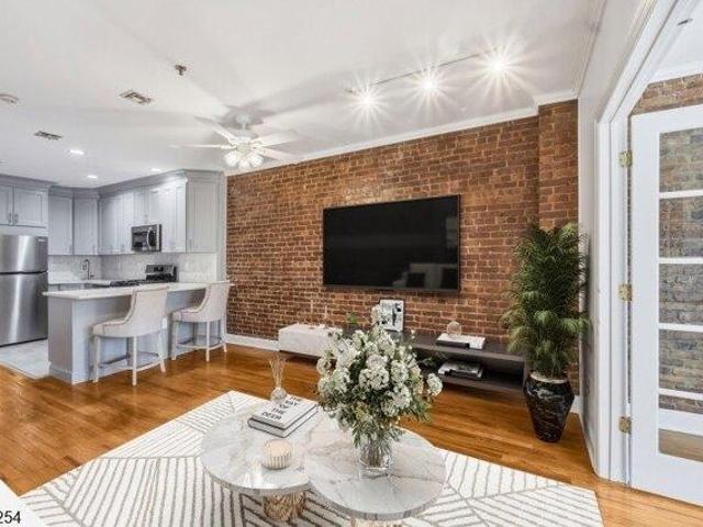condo with 2 bedroom, Hoboken NJ DS102825995