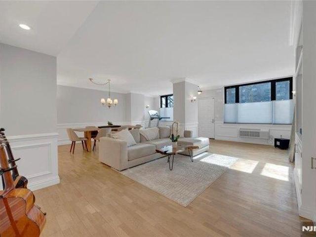 condo with 2 bedroom, Hoboken NJ ES104191429