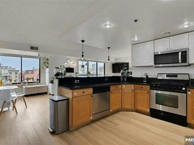 condo with 2 bedroom, Hoboken NJ ES104511874