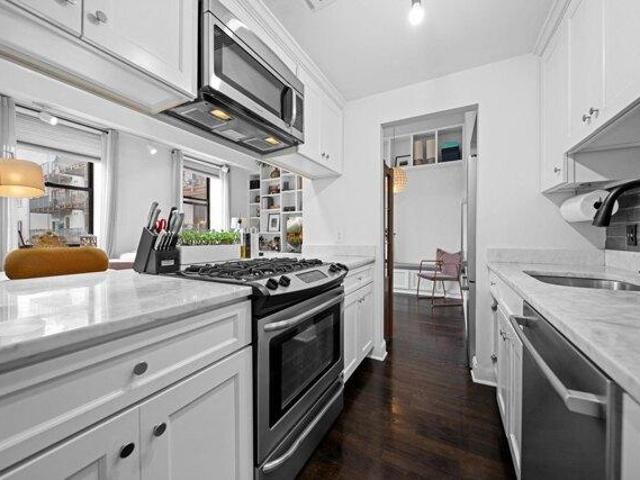 condo with 2 bedroom, Hoboken NJ ES105126420