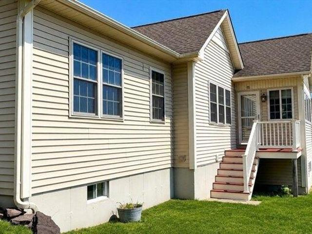 condo with 2 bedroom, Holyoke MA ES103664059