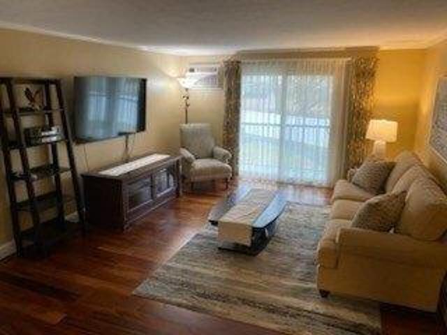 condo with 2 bedroom, Holbrook MA ES105095008
