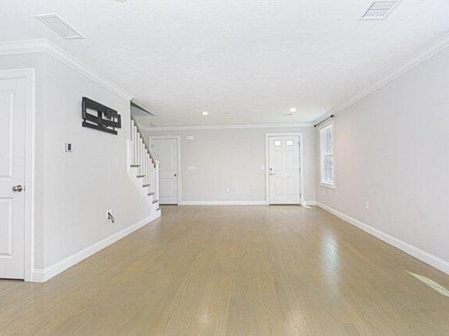 condo with 2 bedroom, Holbrook MA ES105157714