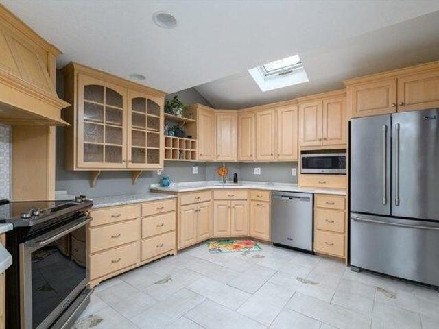 condo with 2 bedroom, Holden MA DS103125380
