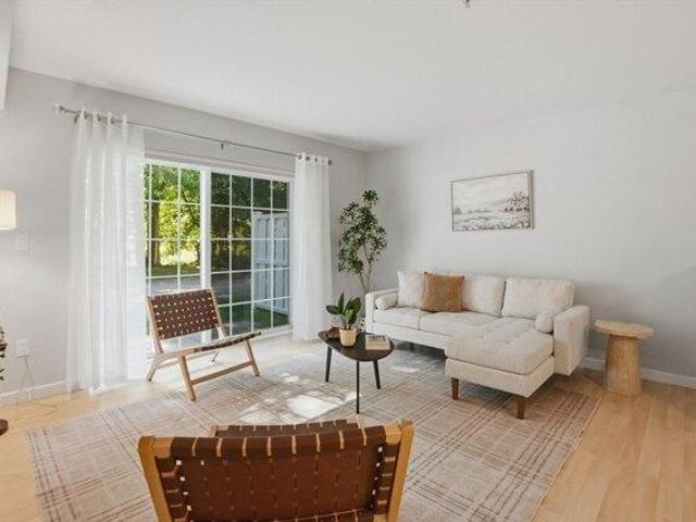 condo with 2 bedroom, Holden MA ES103809135