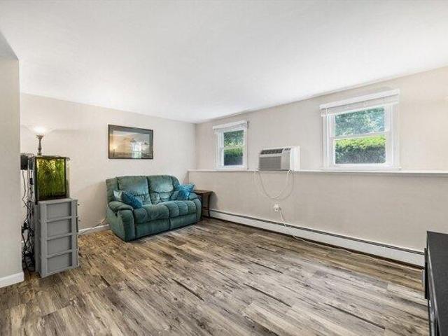 condo with 2 bedroom, Holden MA ES104113630