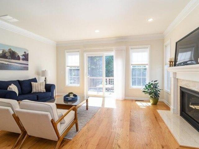 condo with 2 bedroom, Holliston MA ES103101751