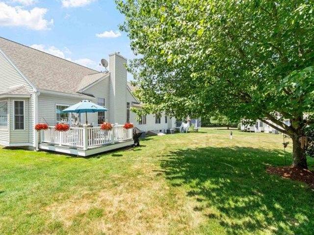 condo with 2 bedroom, Hollis NH ES105175292