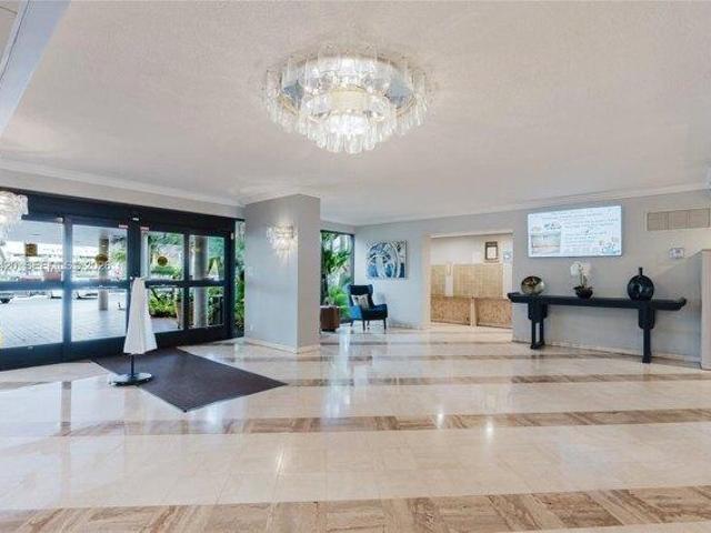 condo with 2 bedroom, Hollywood FL ES104898470