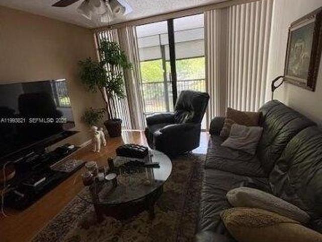 condo with 2 bedroom, Hollywood FL ES104898690