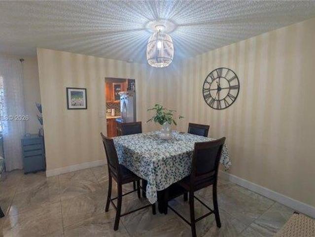 condo with 2 bedroom, Hollywood FL ES104898741