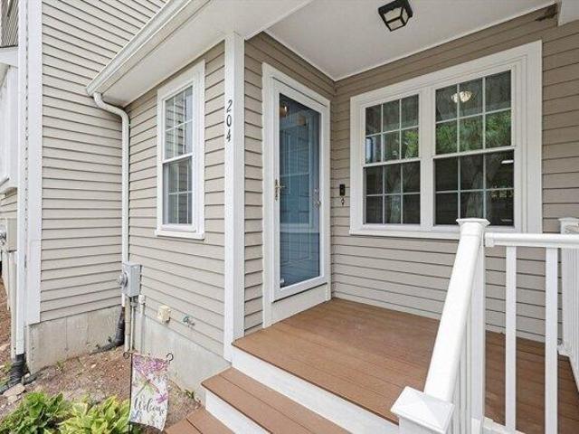 condo with 2 bedroom, Hopedale MA ES103070148