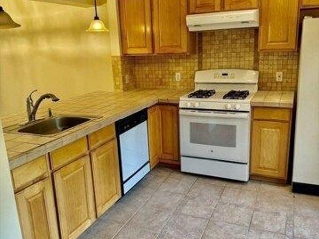 condo with 2 bedroom, Hopkinton MA ES103098427