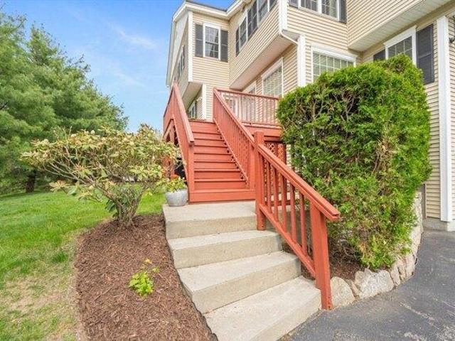 condo with 2 bedroom, Hopkinton MA ES104811060