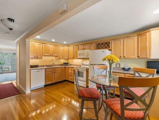 condo with 2 bedroom, Hopkinton MA ES104832512