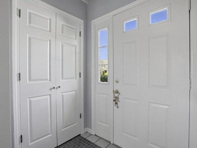 condo with 2 bedroom, Hopkinton MA ES105114297
