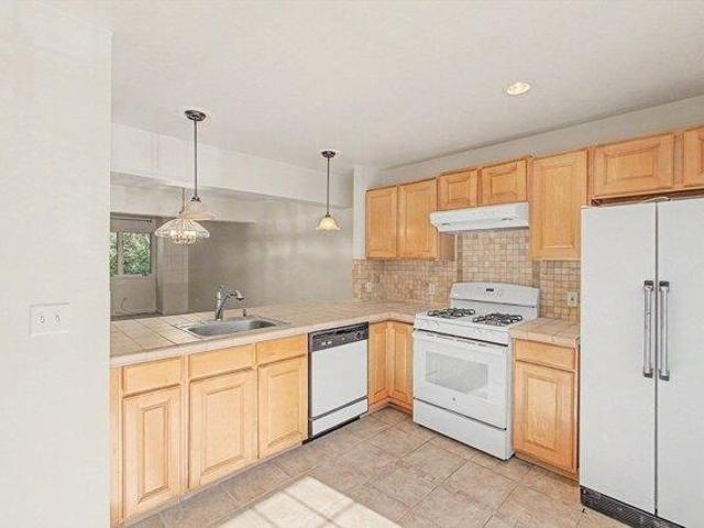 condo with 2 bedroom, Hopkinton MA ES105116563
