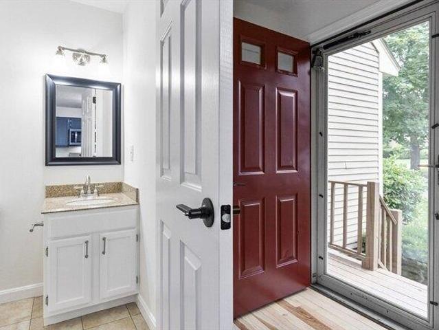 condo with 2 bedroom, Hopkinton MA ES105116867
