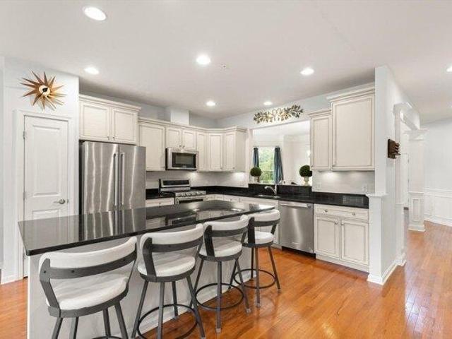 condo with 2 bedroom, Hopkinton MA ES105175515