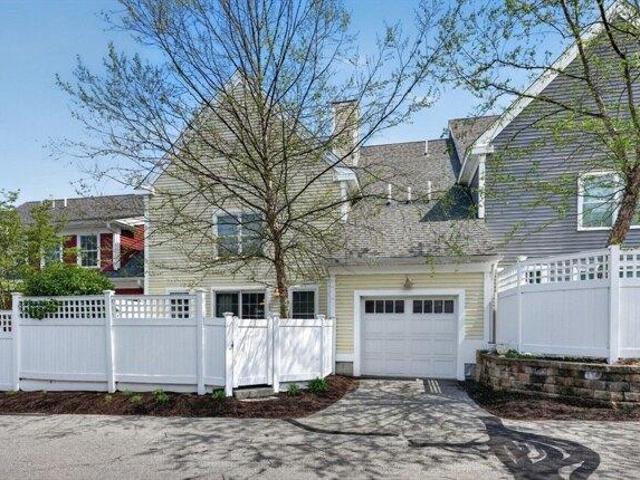 condo with 2 bedroom, Hudson MA ES105202957
