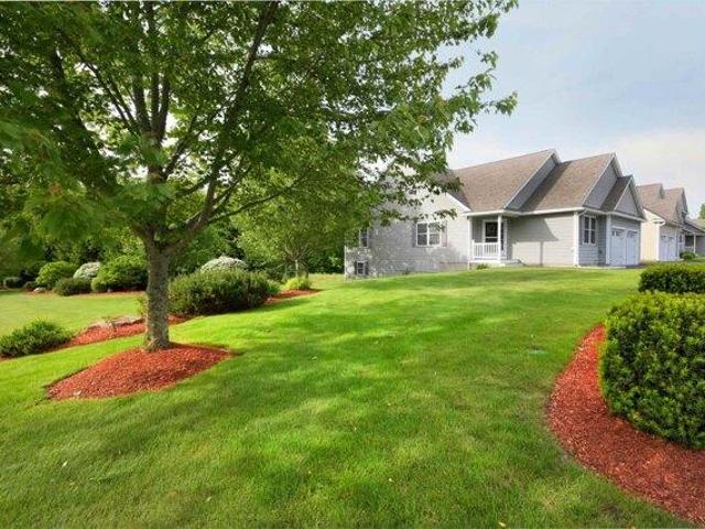 condo with 2 bedroom, Hudson NH DS104376179