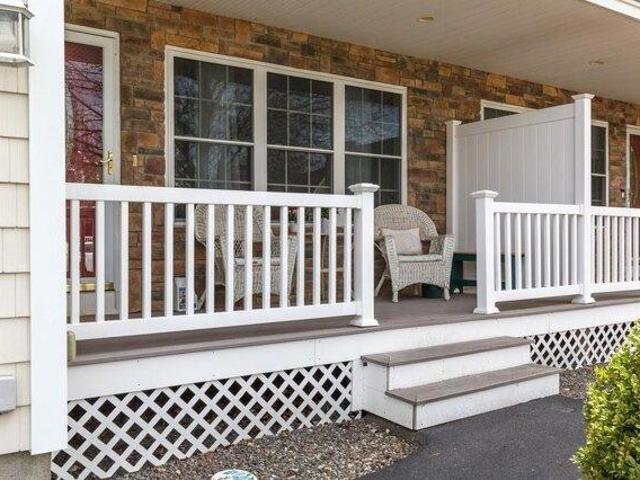 condo with 2 bedroom, Hudson NH ES103018141