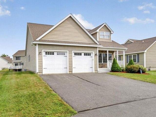 condo with 2 bedroom, Hudson NH ES104234980