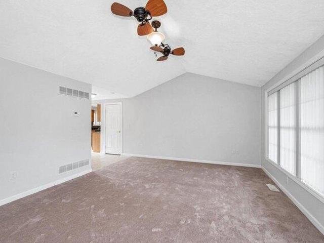 condo with 2 bedroom, Hudson NH ES104263928