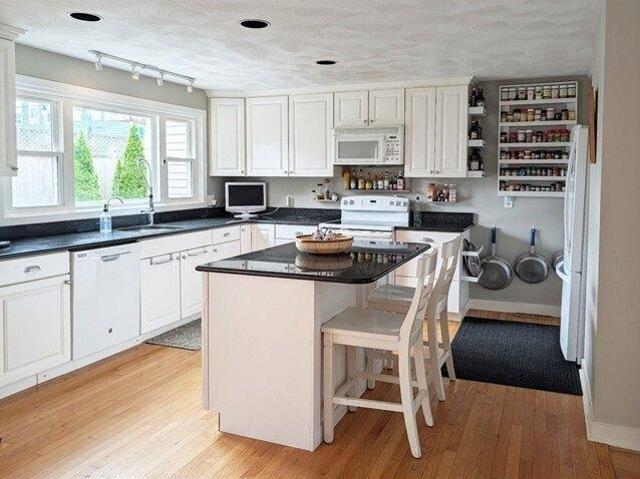 condo with 2 bedroom, Ipswich MA ES102962262