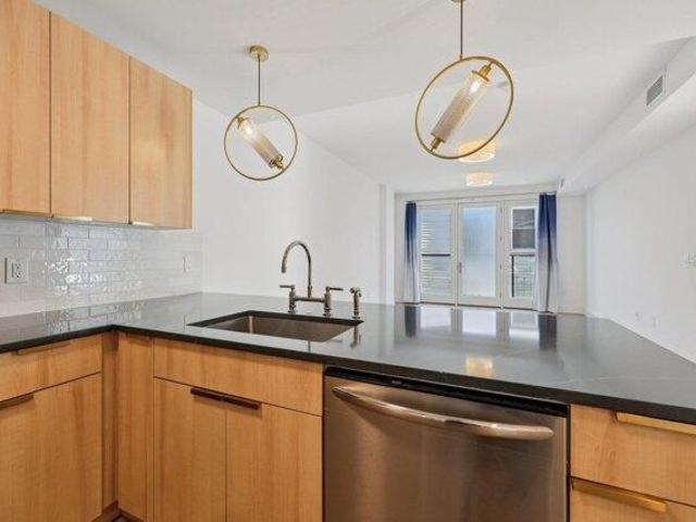 condo with 2 bedroom, Jersey City NJ DLS101897173