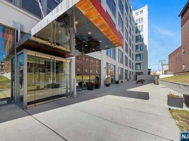 condo with 2 bedroom, Jersey City NJ DLS102255225