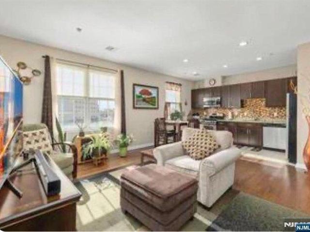 condo with 2 bedroom, Jersey City NJ DLS102280571