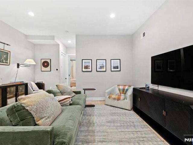 condo with 2 bedroom, Jersey City NJ DS103621802