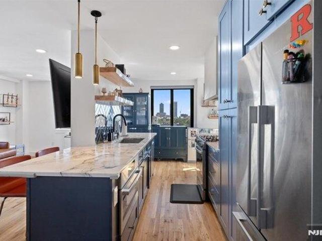 condo with 2 bedroom, Jersey City NJ DS104190000