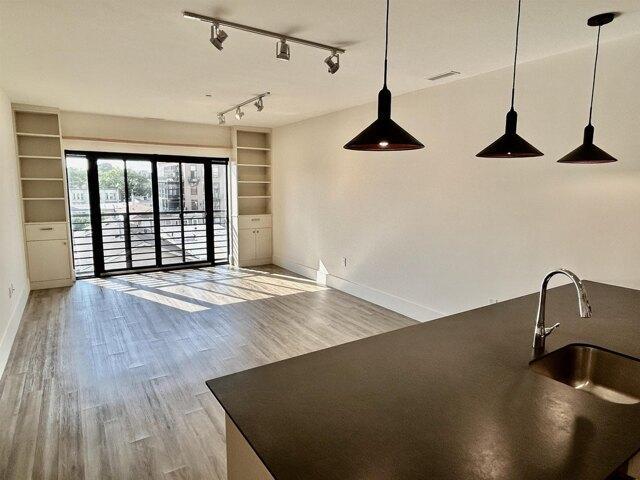 condo with 2 bedroom, Jersey City NJ DS104234772